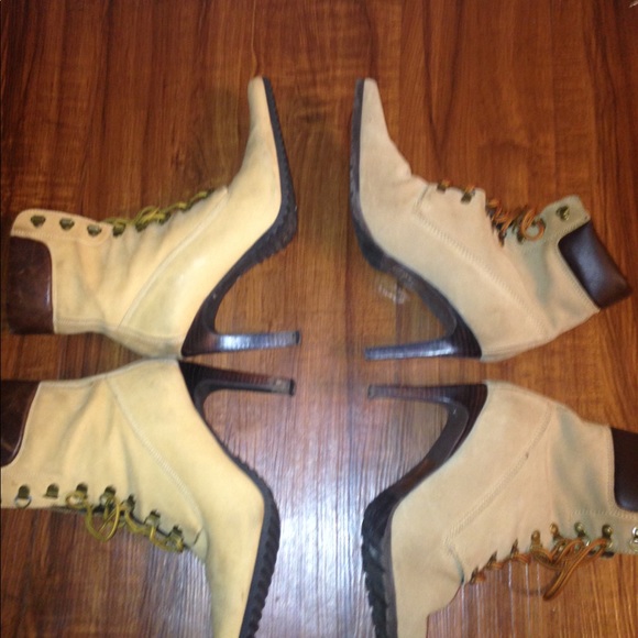 Steve Madden | Shoes | Old School Throwback Timberland Booties With ...